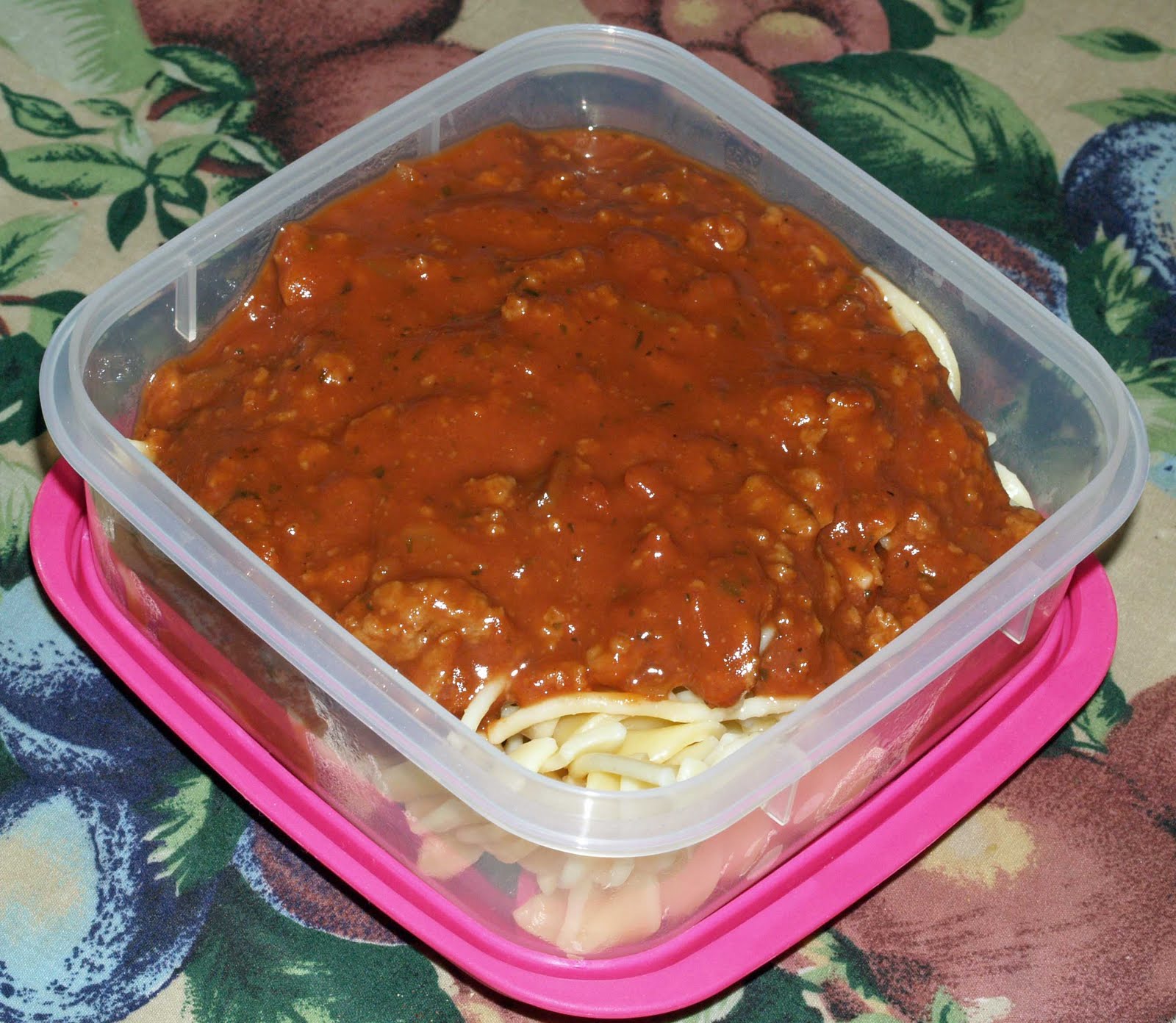 Kylie's Curiosities Recipes: Quick & Easy Vegetarian Spag Bog