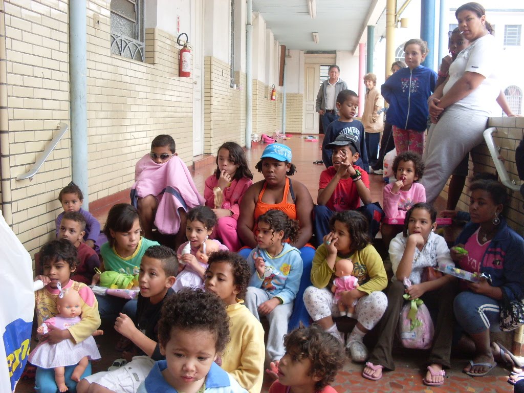 Hot Kengas Group Brasil: UMA MANHÃ NUM ORFANATO DE SÃO PAULO