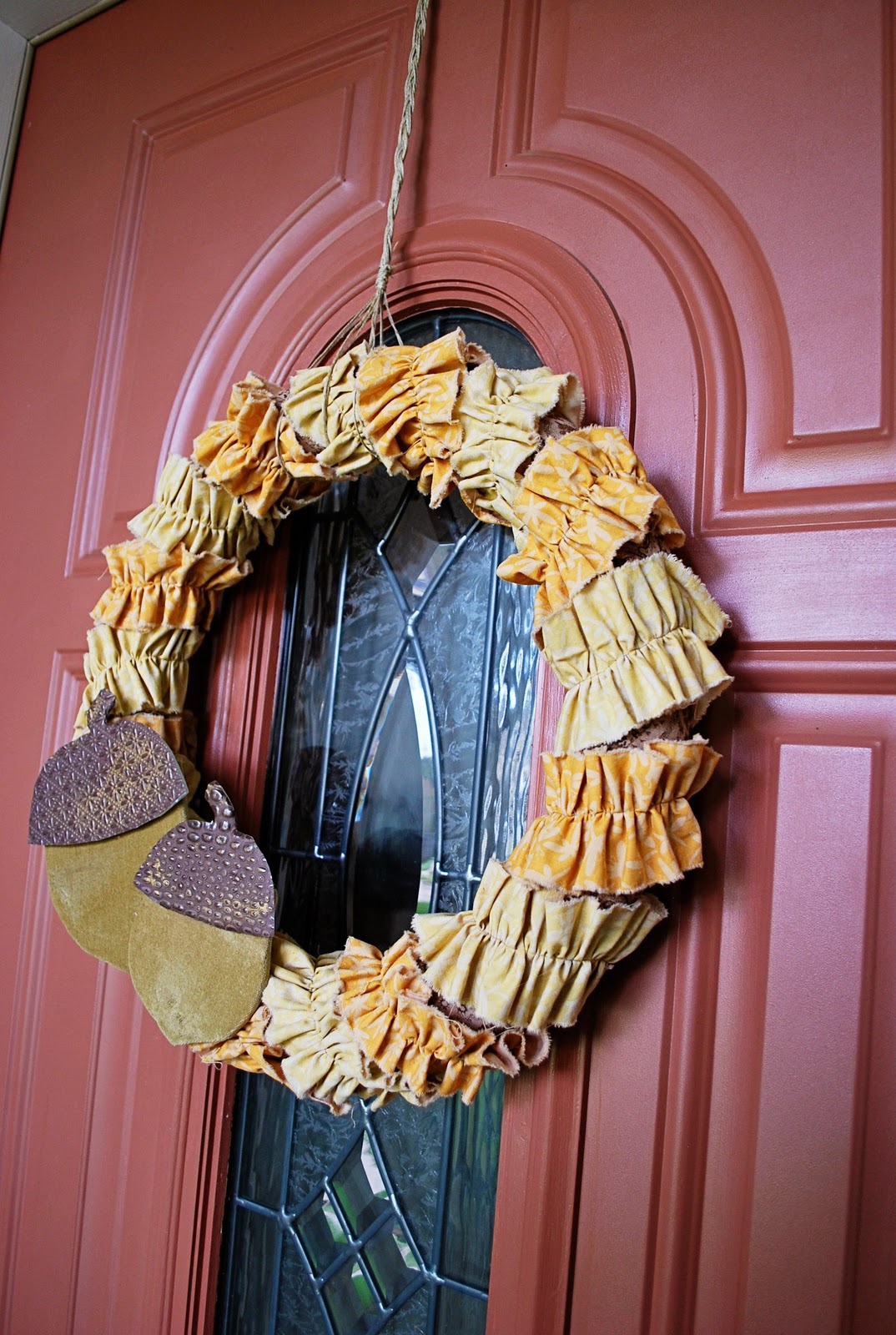 The Ruffle Wreath - Tutorial - Clumsy Crafter