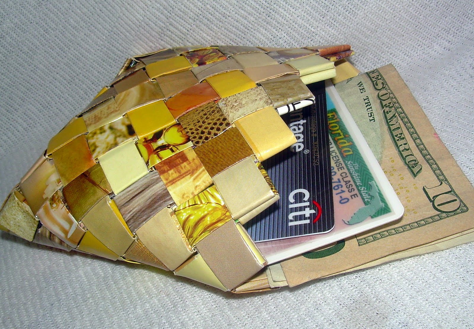 LILITH CREATIONS: Yellow - Eco Magazine Paper Coin Purse - Limited ...