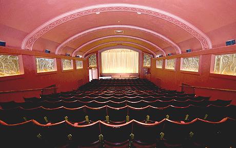 THOUGHTS ON ARCHITECTURE AND URBANISM: The magic of old cinemas