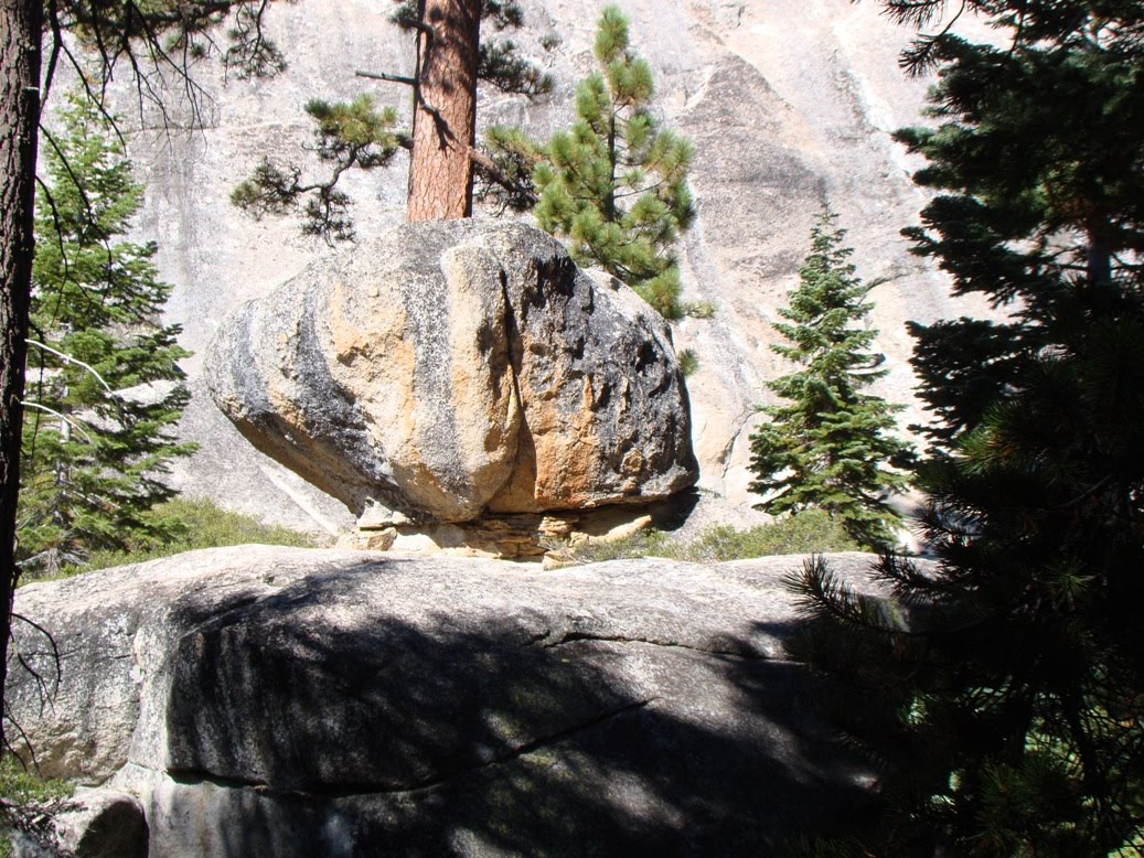 Geotripper: Balancing Boulders and Erratic Rocks!