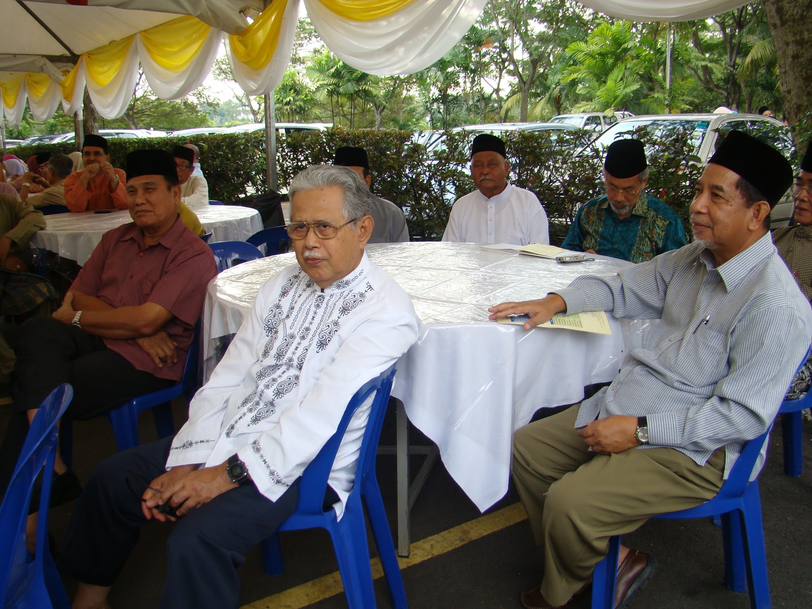 Masjid Saidina Abu Bakar As Siddiq, Bangsar.: Jamuan Idulfitri Pusat ...