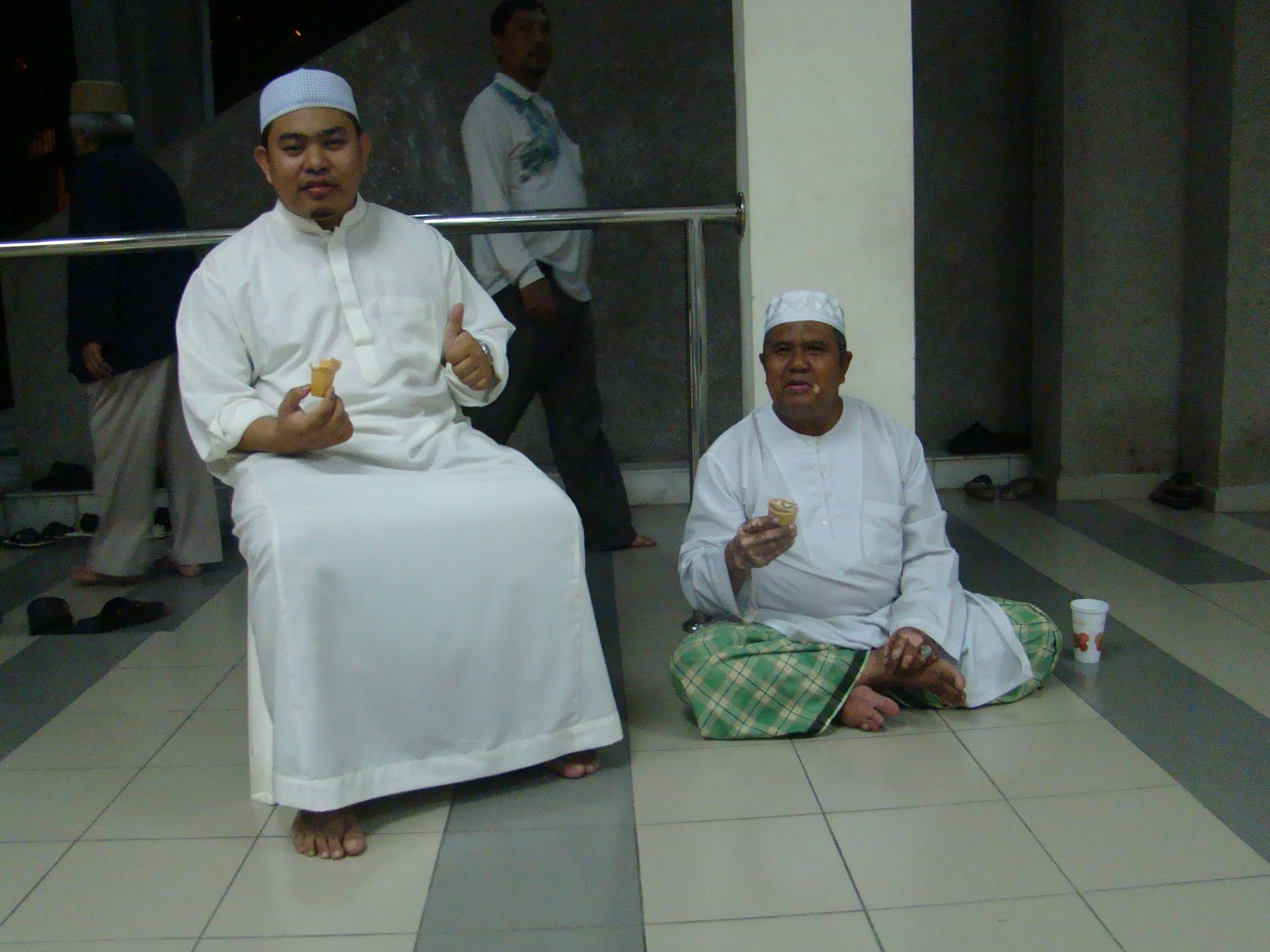 Masjid Saidina Abu Bakar As Siddiq, Bangsar.: Sekitar Majlis Jamuan ...