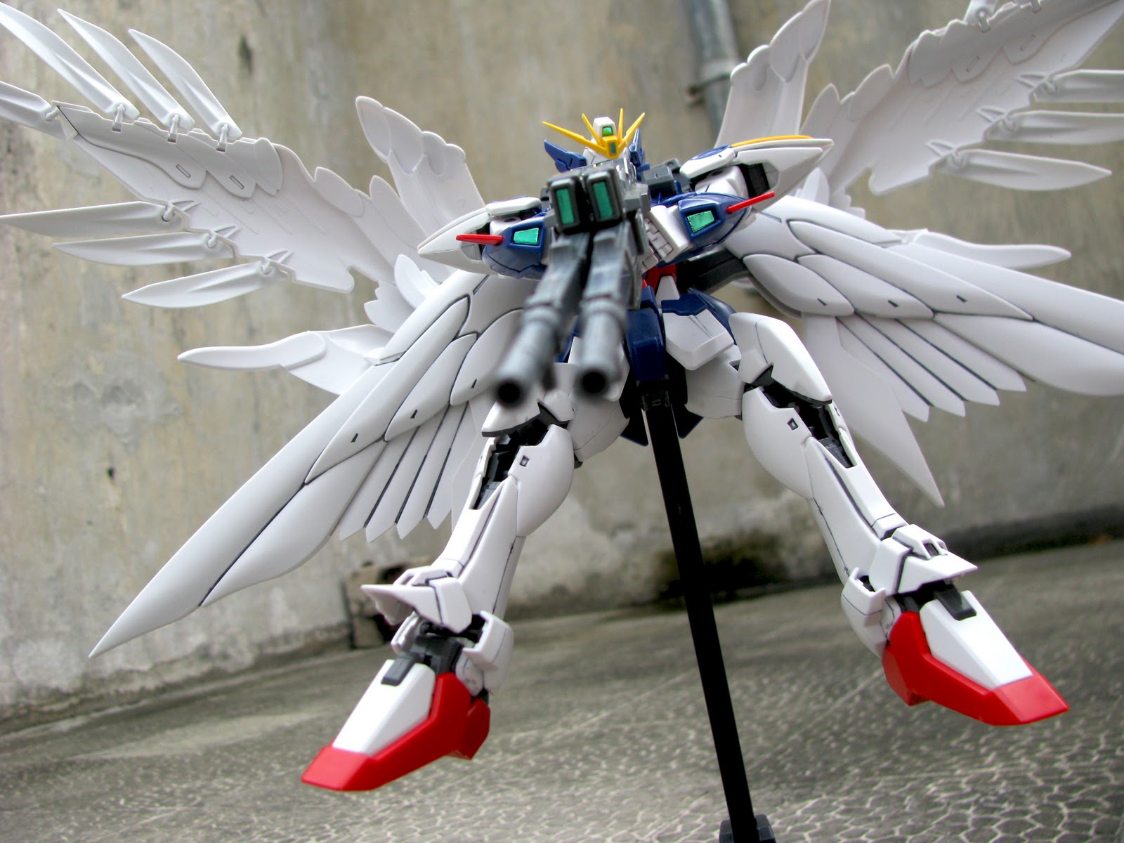 MaftyNavue's Thought: MG Wing Zero (Endless Waltz Ver) Straight Build