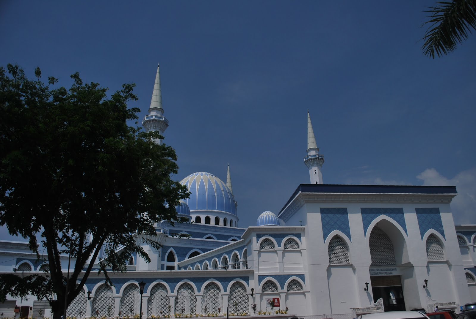 Wan's Footprints the World: Sultan Ahmad Shah Mosque, Kuantan, Malaysia.