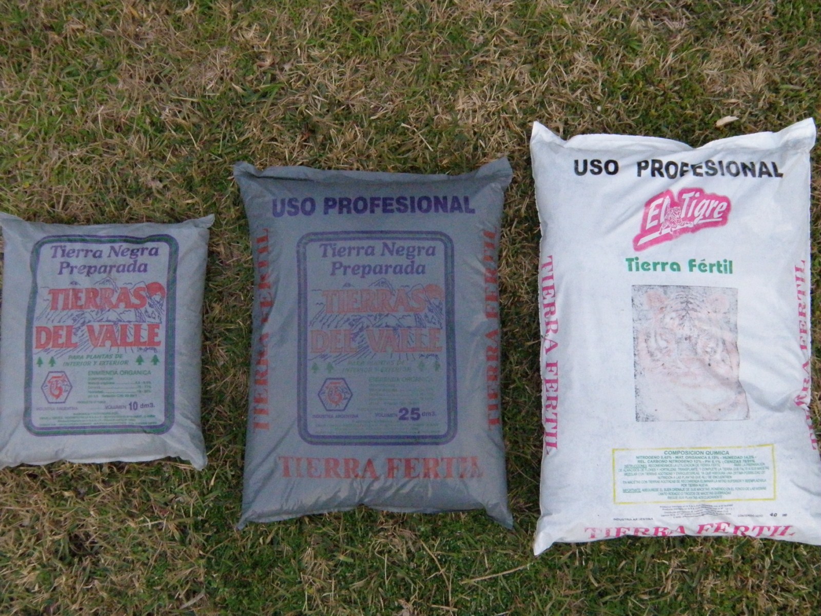 TIMBÓ GROW: Tierra Negra Preparada - Tierra Fértil