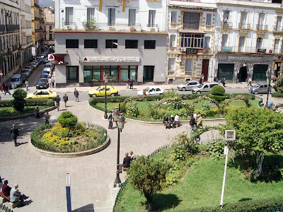 MIMART Yasmina: ANNABA "Cour de la révolution"