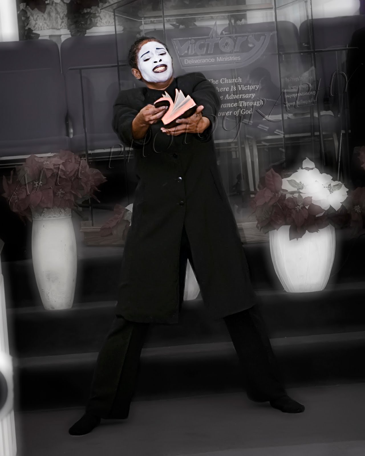 The Light Chaser: Mime Dance...