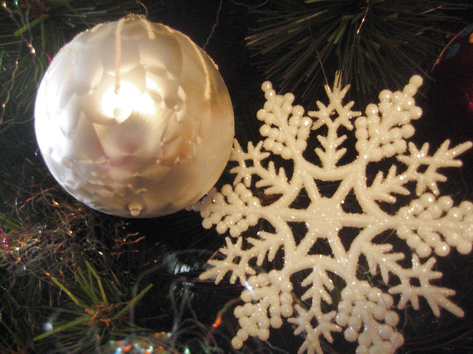 Sparkles Of Now Some Christmas tree Decorations sparkles-of-now-some-christmas-tree-decorations