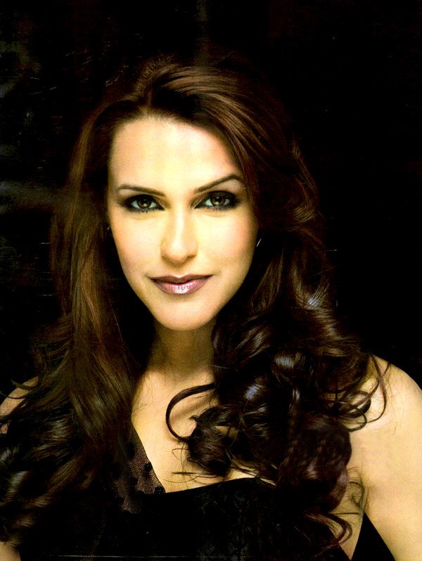 Neha Dhupia Wallpaper Actress | Glamour Wallpapers