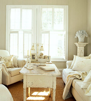 {Beautiful Nest}: Iced coffee and paint in the living room