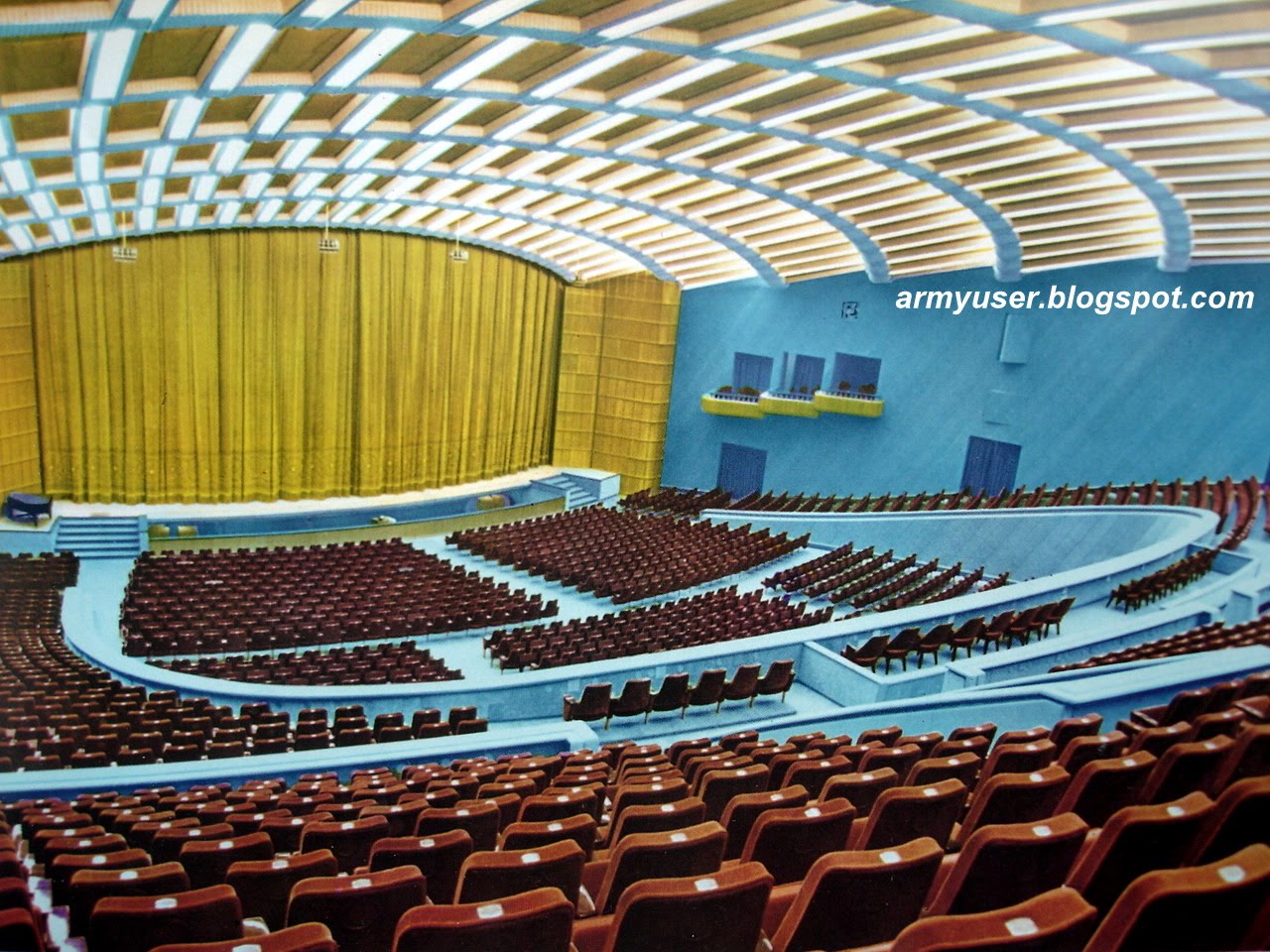 locuri în Bucureşti...: Republica şi piaţa