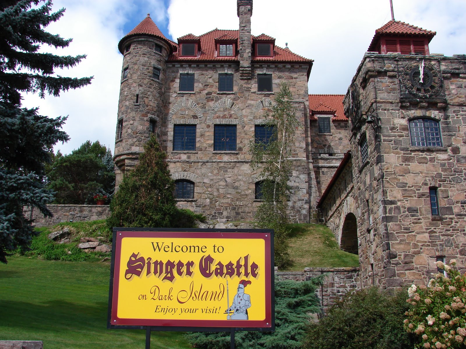 Sandra Scott's Travel Columns: Visit Singer Castle in New York's 1000 ...