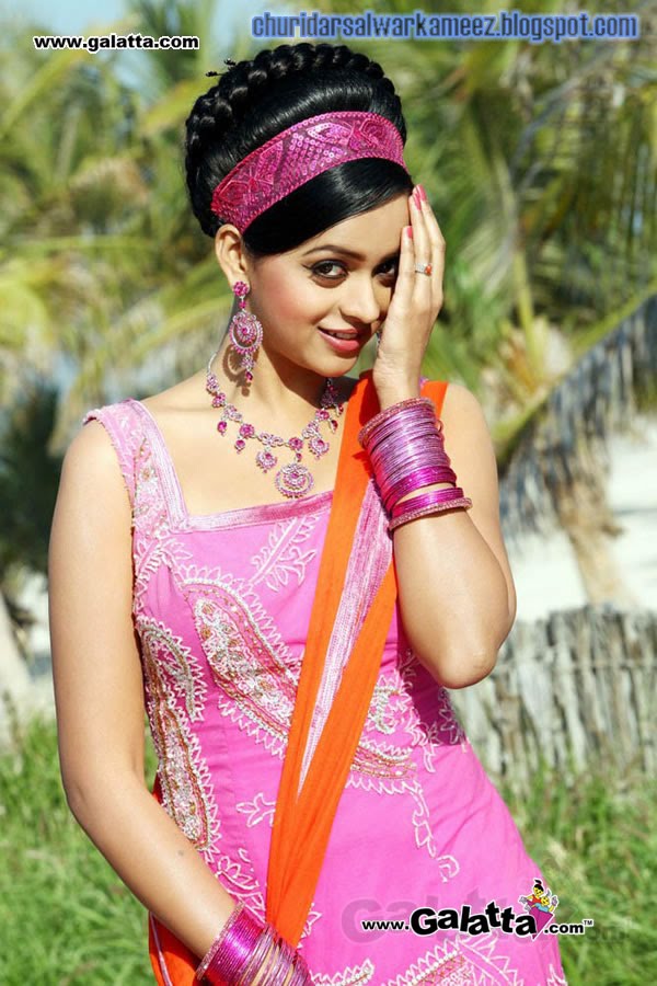 70's look by South Indian Actress Bhawana in Churidar Suit | Best ...