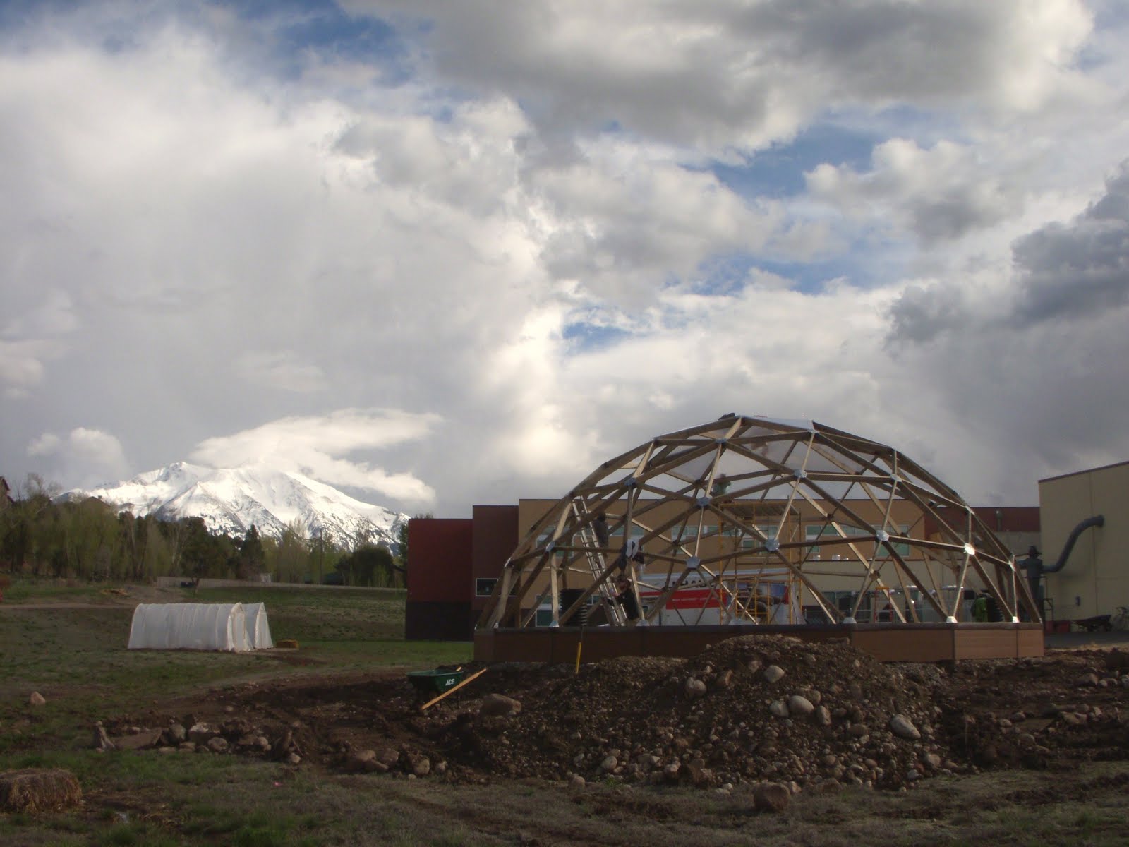 RFHS Greenhouse and Gardens: Growing Dome installation complete!