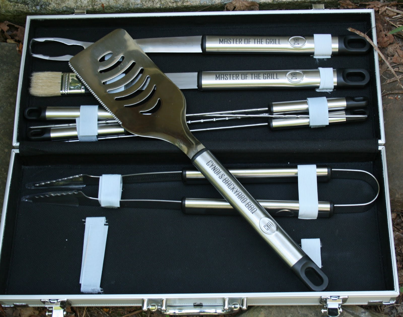 Barbecue Master: Great Grill Gear Set to Gift or for a Splurge for the ...