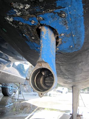 Lucey Blue: Volvo Penta 130S saildrive overhaul – Lower oil seals and ...