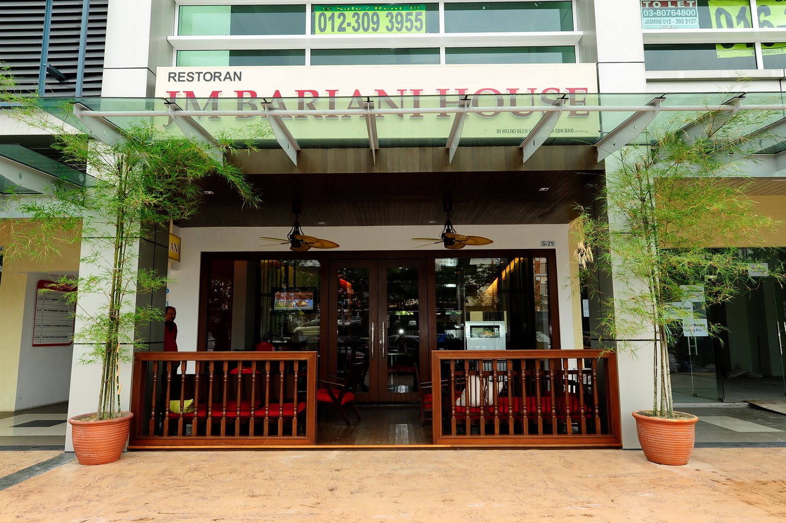 Restoran Melayu (Malay restaurant) Resepi JM Beriani Sedap Johor, di ...