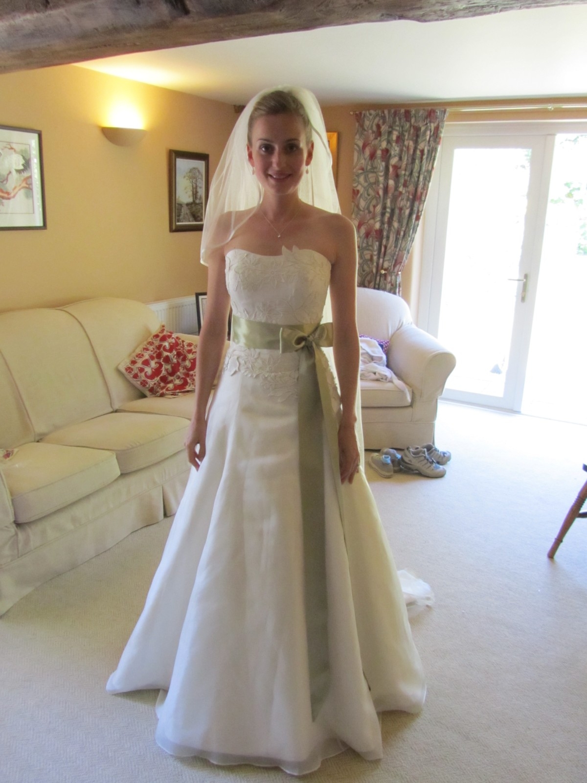 Johanna Hehir Bridal: English country wedding for an English Rose...