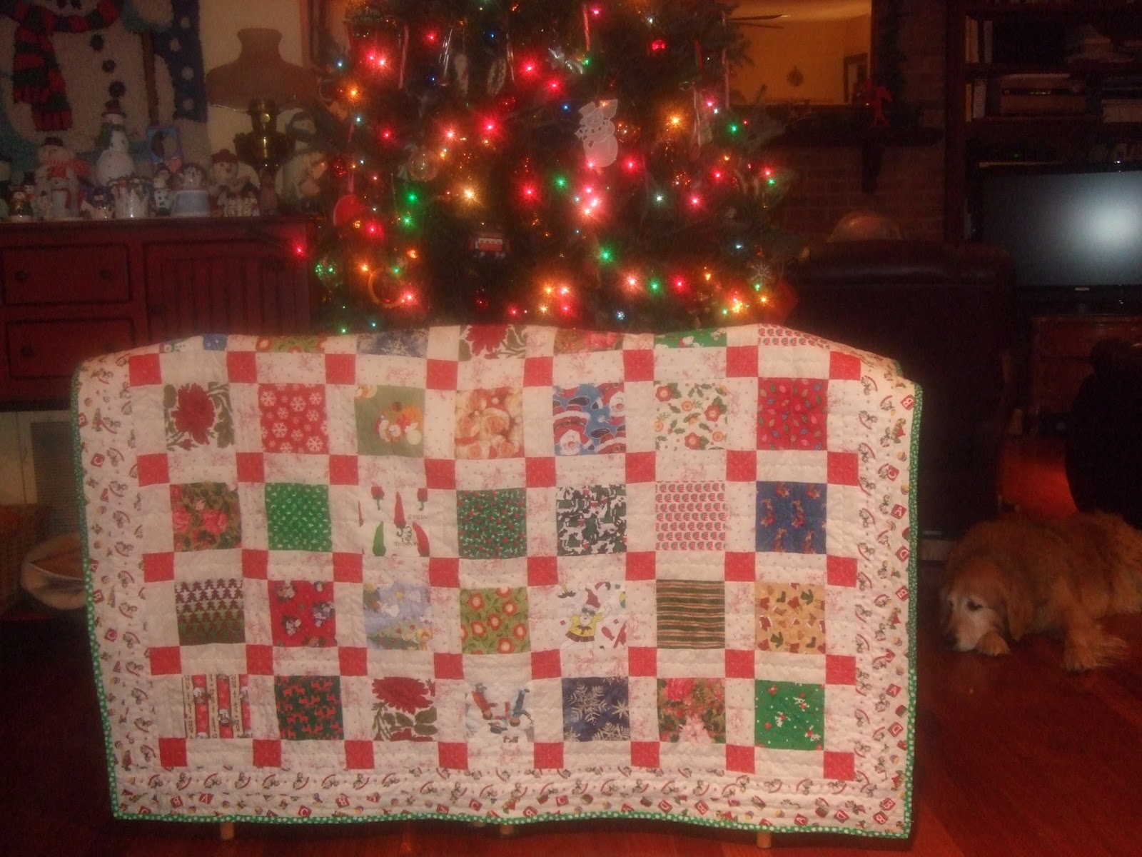 O'Quilts: Christmas Disappearing Nine Patch