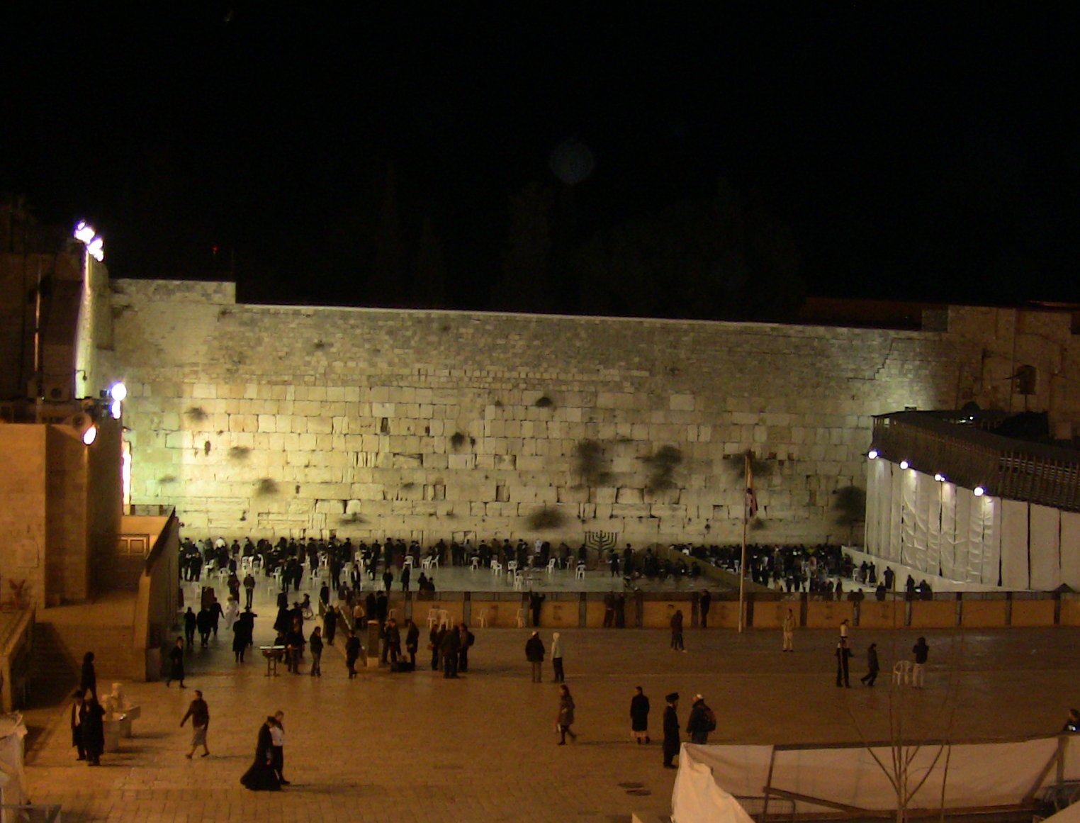 Kotel Photoshop kerfuffle causes Ha'aretz to incite Muslims ~ Elder Of ...