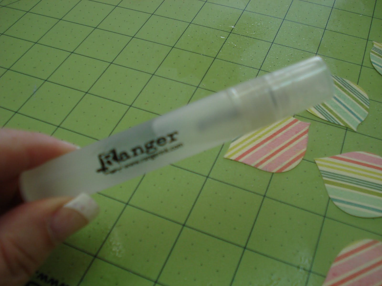 Bee In My Bonnet: Paper Flowers Tutorial