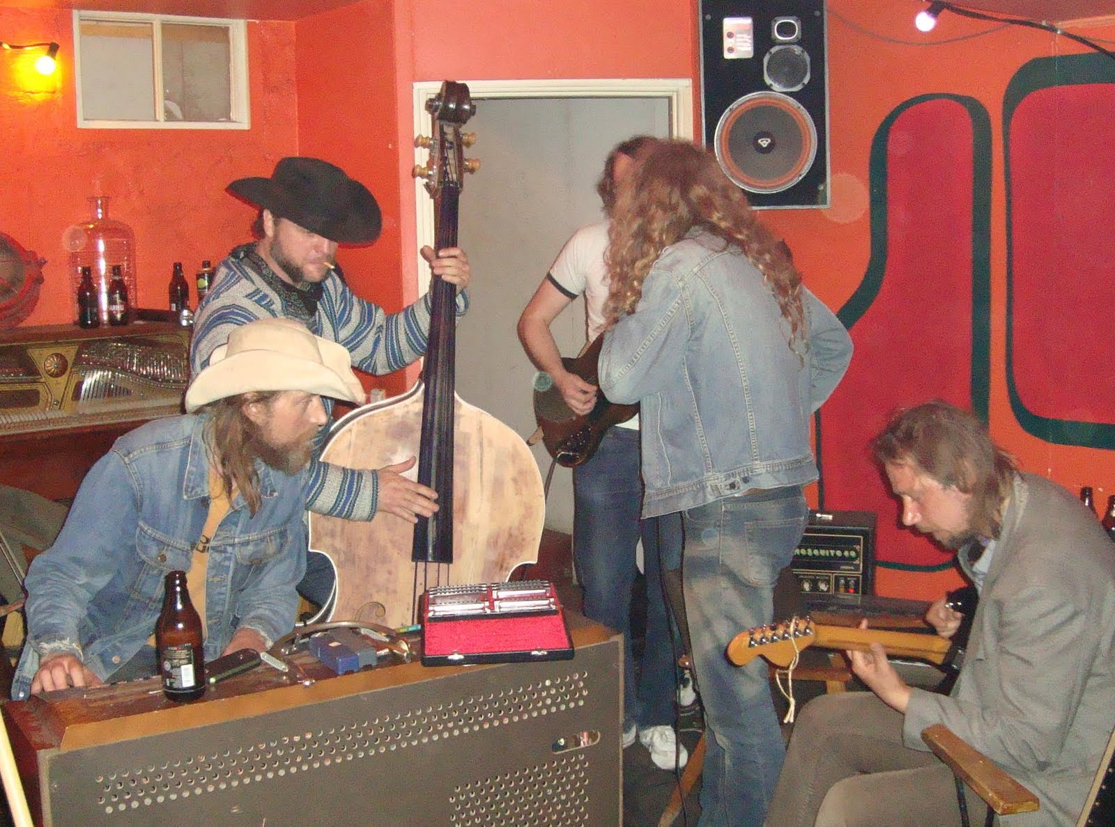 FULL-FROKKUL-FIASCO!: FINLAND TRIP pt.1... Road Weirdos clubhouse party