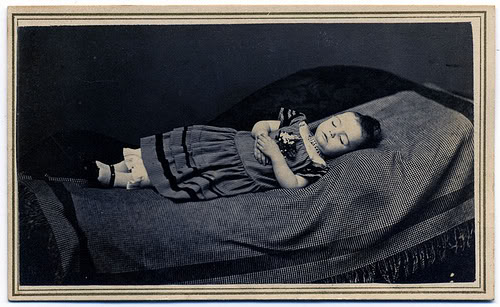 Early Post Mortem Photography: Dead Girl
