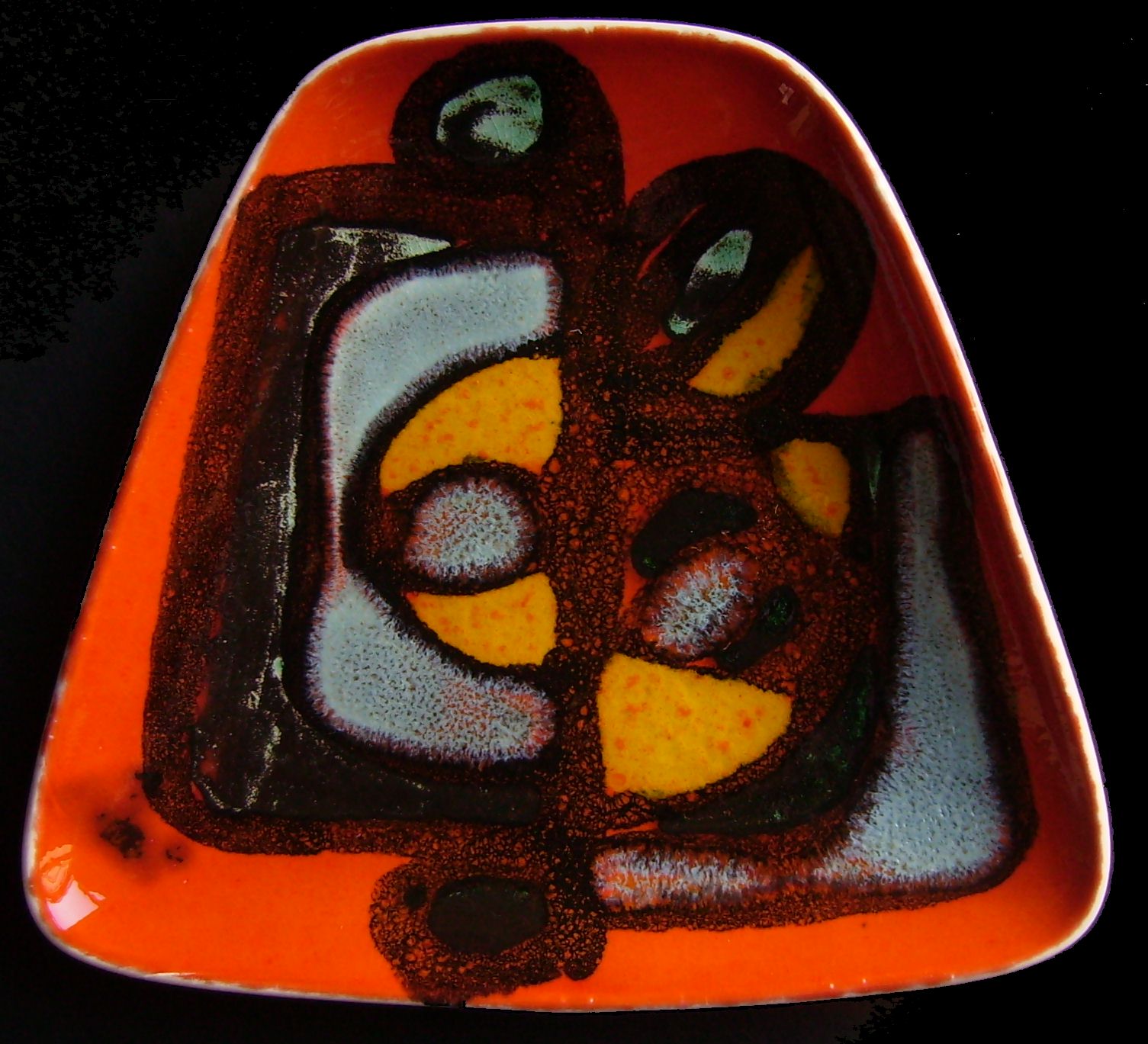 Rob's Poole Pottery Blog: Poole Delphis Sweet Dish No 81 - Sarah Worrell