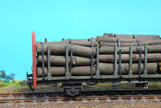 REAL TIMBER WAGON LOADS