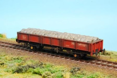 MORE STEEL WAGON LOADS