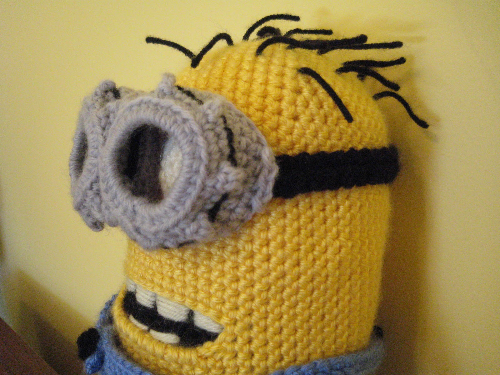 Crochet Machine: Minions