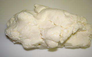 HOW TO MAKE PANEER/INDIAN CHEESE IN YOUR KITCHEN - Recipes by Rashmi