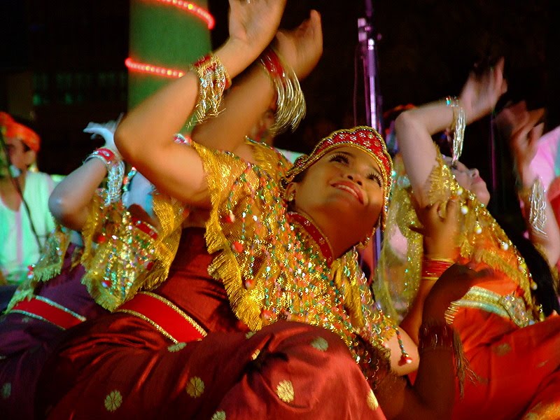 Laman Santai : Membudayakan Budaya, Menyerikan Seni - Kalam Si Pujangga