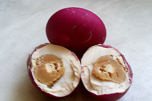 Our Cozy Nook: ITLOG NA MAALAT (SALTED EGGS)