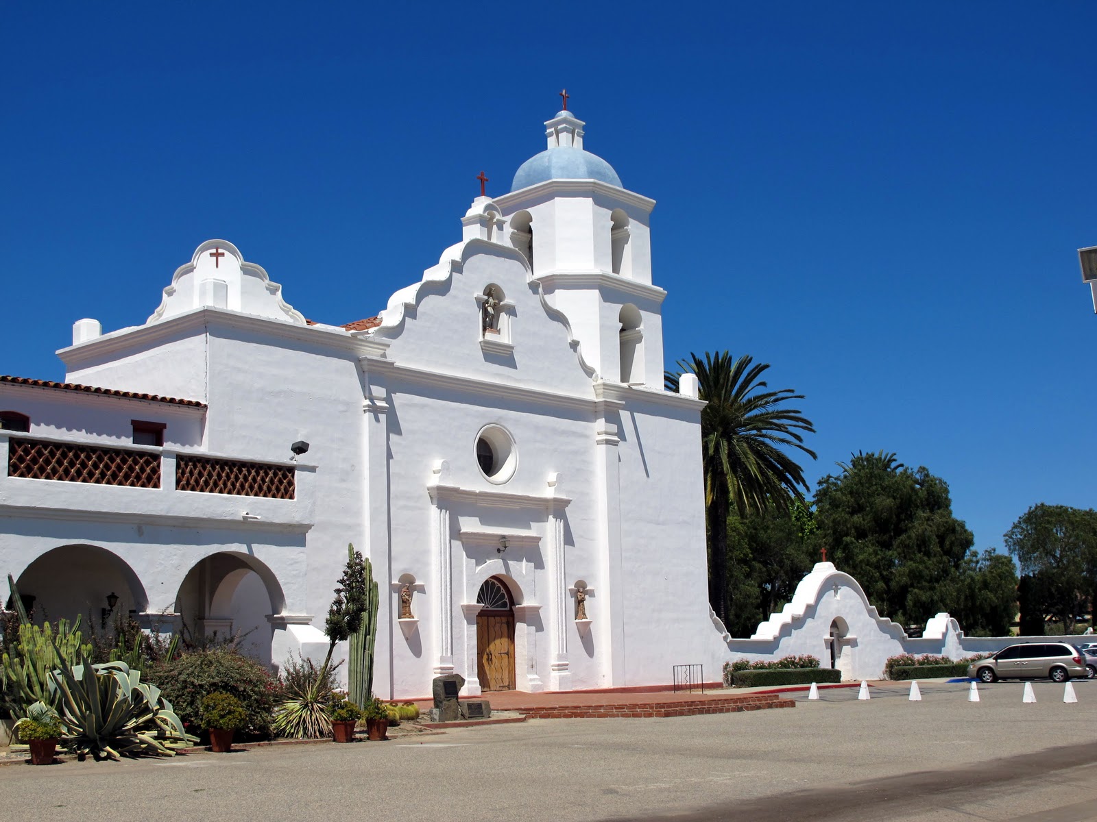 Traveler Al's Wanderings: Travels with the Frenchies - Two Missions ...