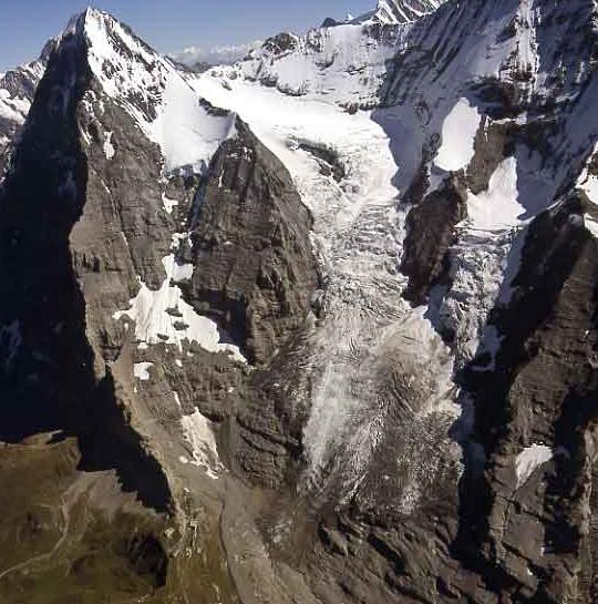 Eiger - Caminhando na Navalha + Eiger - Walking on the Razor