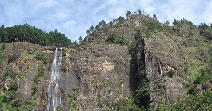 Kirigalpoththa: Camping on Top of Bambarakanda Falls