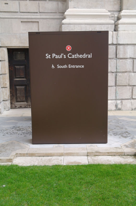 Church Hunt: Church signs in London/ 8: City of London