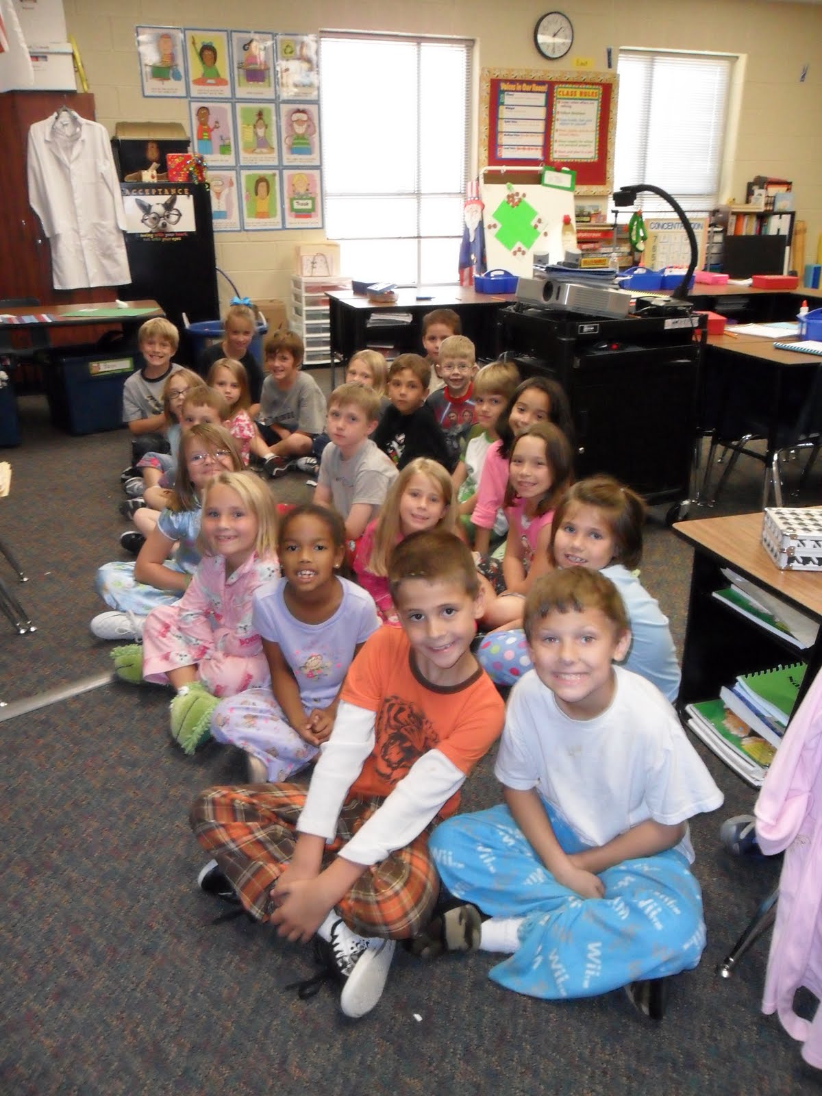 Mrs. Cordaway's and Mrs. Carrell's Second Grade Classes: Following the ...
