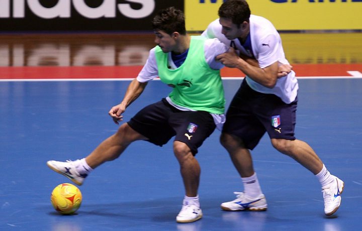 How Futsal Can Help Soccer Players to Score Goals