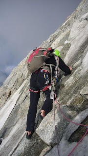 Voyages à la Verticale: Voie Cassin-Eperon Walker-Grandes Jorasses