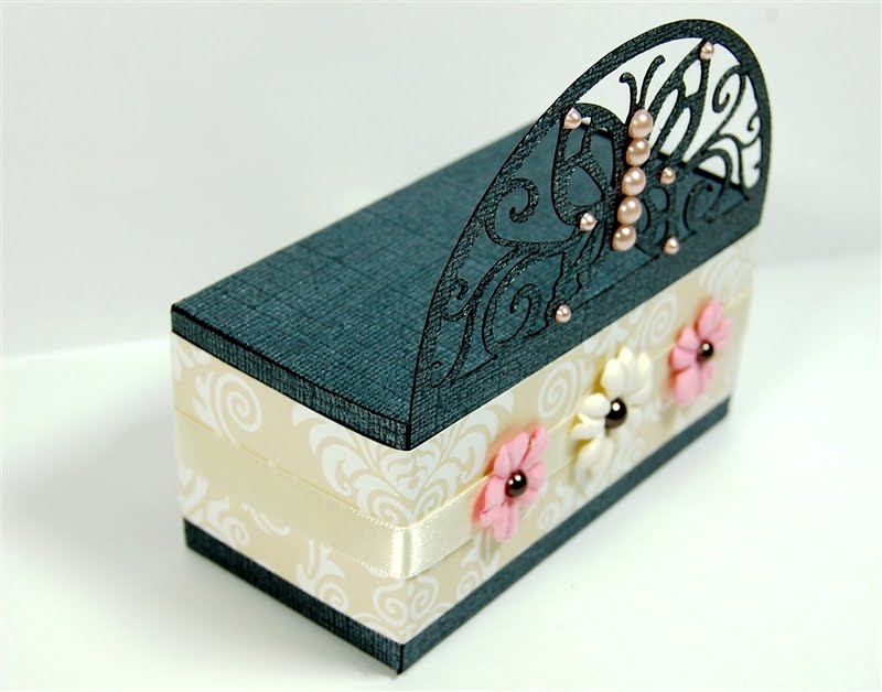 Capadia Designs: An Elegant Wedding - Cricut Style...