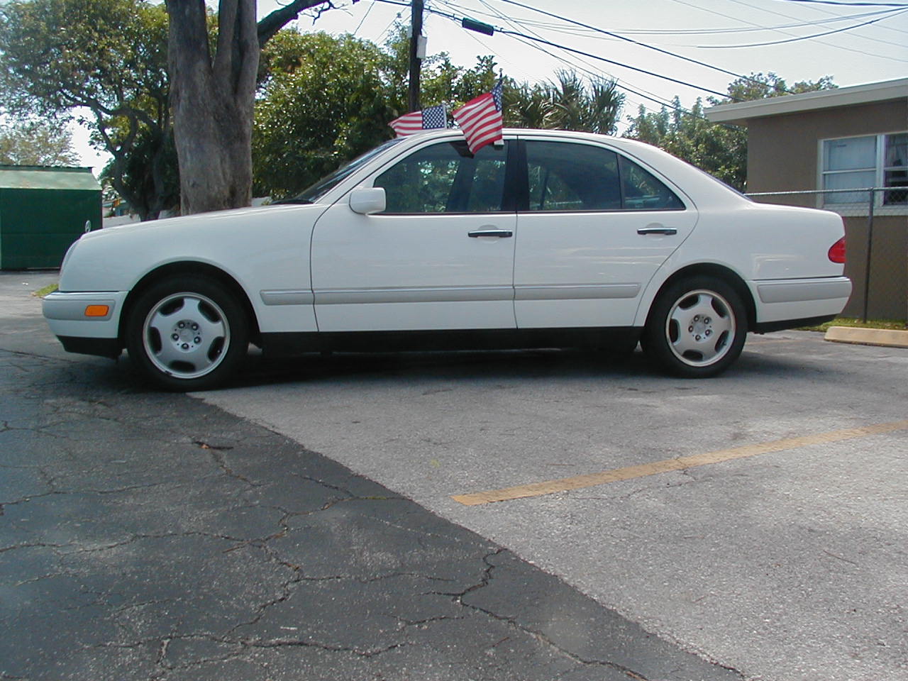 PreownedAutomobiles: 97 E420 Mercedes ,Original luxury Automobile $6,995.00