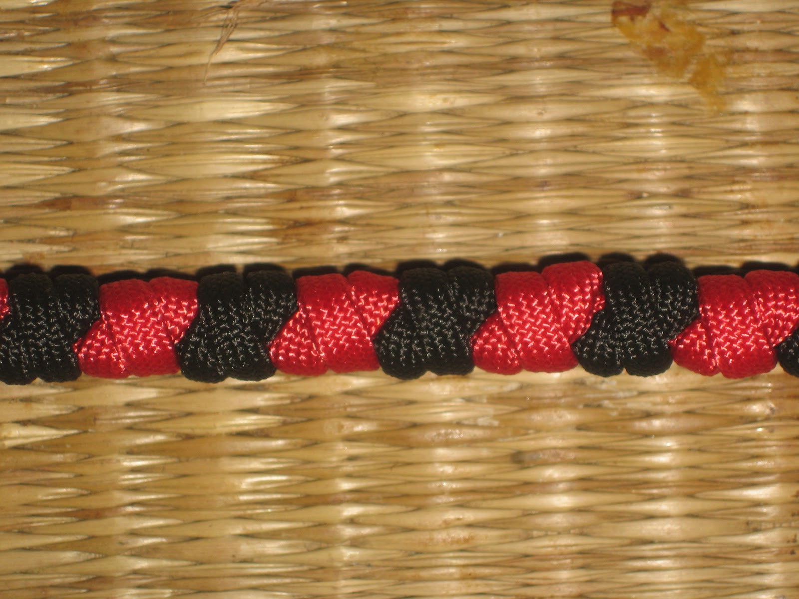EVERYTHING PARACORD UK: 550 paracord prayer bead bracelet...