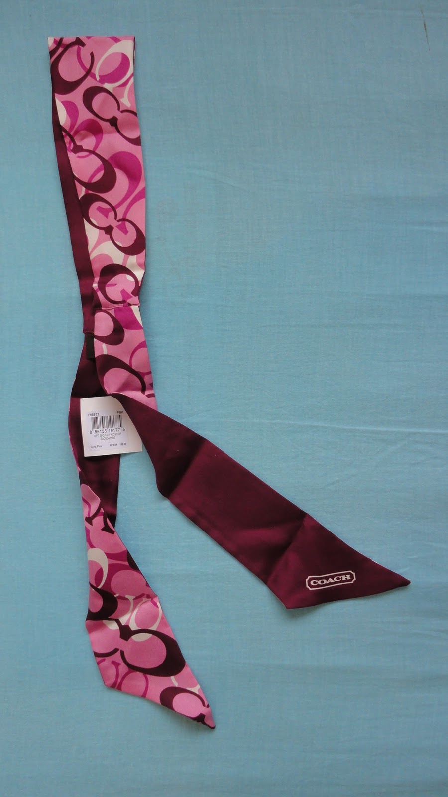 COACH Opt Pink Signature Scarf/Headscarf/Neck scarf |Everyone can ...