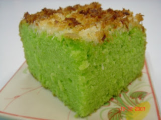 Yochana's Cake Delight! : Pandan Coconut Butter Cake