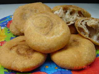 Yochana's Cake Delight! : Hum Chi Peng