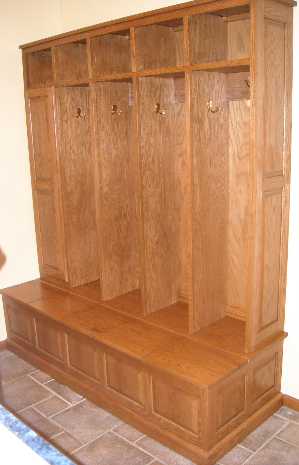 Tom Kies Woodworks: Oak Lockers